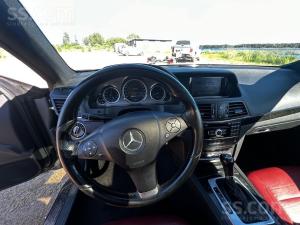 Pelēks Mercedes-Benz E 350 2009 Rīga, ar dzinēja tilpumu 3.00 L un nobraukumu 204 tūkst. km par 8850 €, foto 14 vietnē AUTOMOTO.COM.LV