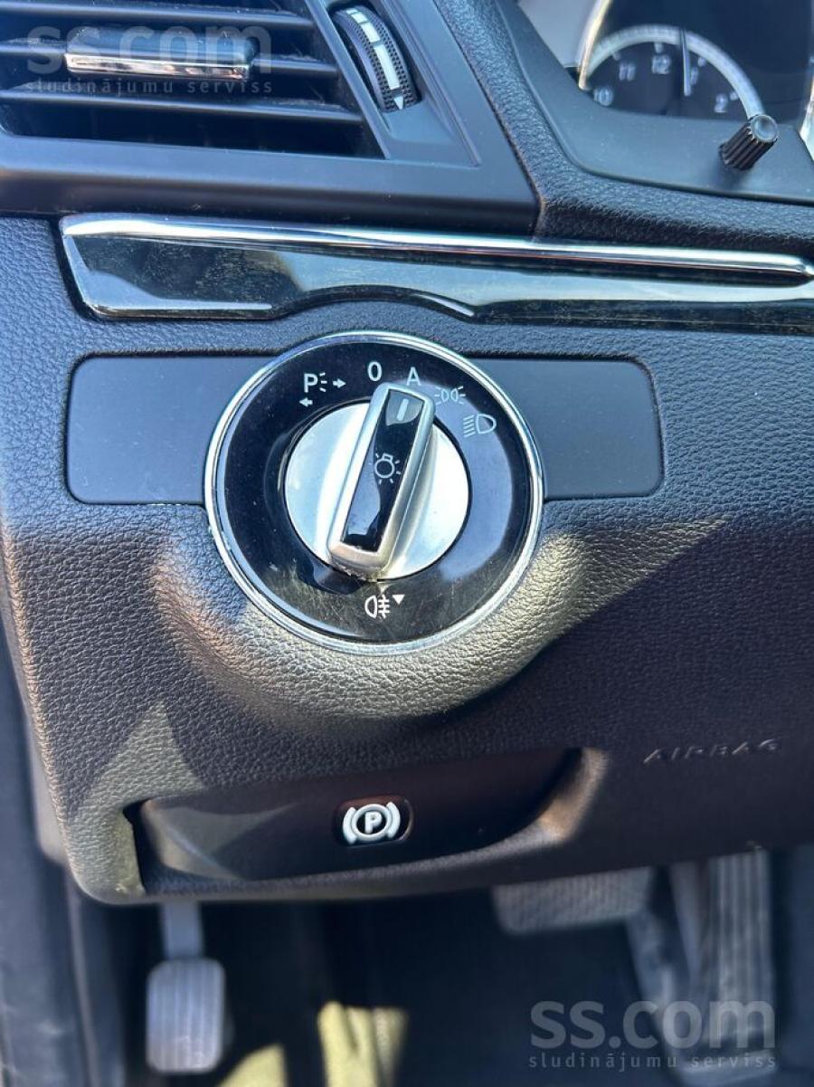 Pelēks Mercedes-Benz E 350 2009 Rīga, ar dzinēja tilpumu 3.00 L un nobraukumu 204 tūkst. km par 8850 €, foto 18 vietnē AUTOMOTO.COM.LV