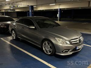 Grey Mercedes-Benz E 350 2009 in Riga, with an engine capacity of 3.00 L and mileage of 293 thousand km for 8700 €, photo  on AUTOMOTO.COM.LV