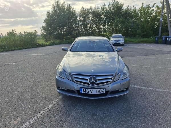 Pelēks Mercedes-Benz E 350 2009 Viļņa, ar dzinēja tilpumu 2.99 L un nobraukumu 333 tūkst. km par 7900 €, foto 3 vietnē AUTOMOTO.COM.LV