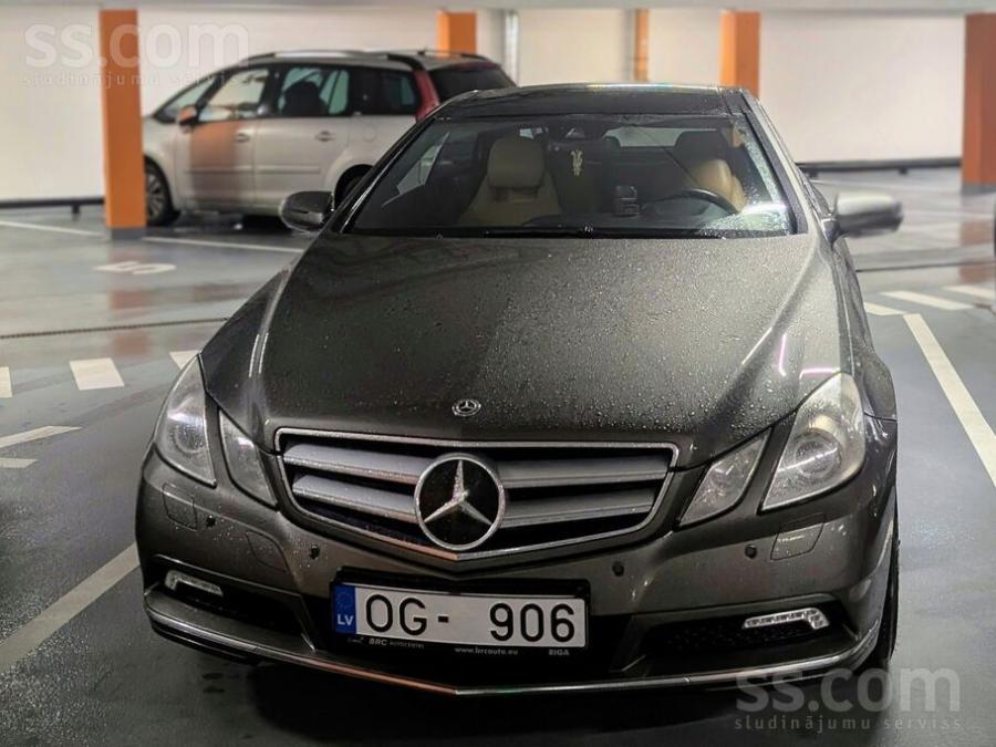 Серый Мерседес E 350 2009 в Рига, объемом двигателя 3.00 л и пробегом 360 тыс. км за 8999 €, фото 3 на AUTOMOTO.COM.LV