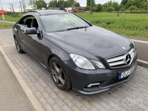 Grey Mercedes-Benz E 350 2010 in Riga, with an engine capacity of 3.00 L and mileage of 352 thousand km for 8500 €, photo 4 on AUTOMOTO.COM.LV