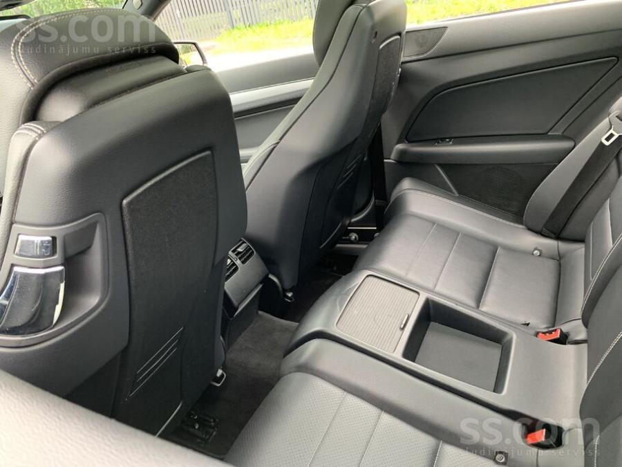 Grey Mercedes-Benz E 350 2010 in Riga, with an engine capacity of 3.00 L and mileage of 352 thousand km for 8500 €, photo 11 on AUTOMOTO.COM.LV