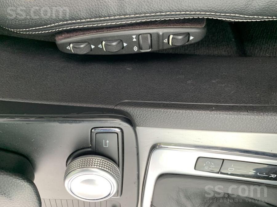 Grey Mercedes-Benz E 350 2010 in Riga, with an engine capacity of 3.00 L and mileage of 352 thousand km for 8500 €, photo 15 on AUTOMOTO.COM.LV