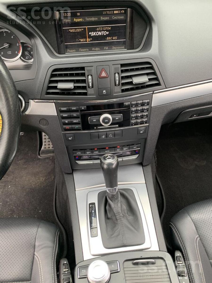 Grey Mercedes-Benz E 350 2010 in Riga, with an engine capacity of 3.00 L and mileage of 352 thousand km for 8500 €, photo 16 on AUTOMOTO.COM.LV