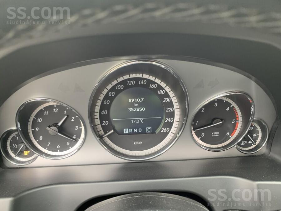 Grey Mercedes-Benz E 350 2010 in Riga, with an engine capacity of 3.00 L and mileage of 352 thousand km for 8500 €, photo 18 on AUTOMOTO.COM.LV
