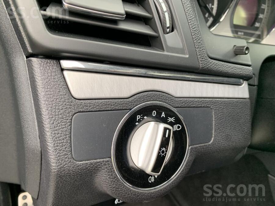 Grey Mercedes-Benz E 350 2010 in Riga, with an engine capacity of 3.00 L and mileage of 352 thousand km for 8500 €, photo 19 on AUTOMOTO.COM.LV