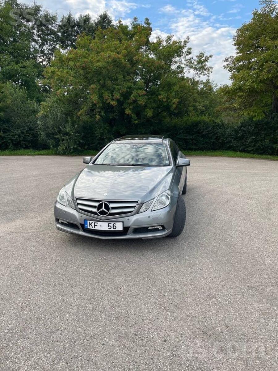 Pelēks Mercedes-Benz E 350 2010 Tukums, ar dzinēja tilpumu 3.00 L un nobraukumu 231 tūkst. km par 9500 €, foto 1 vietnē AUTOMOTO.COM.LV