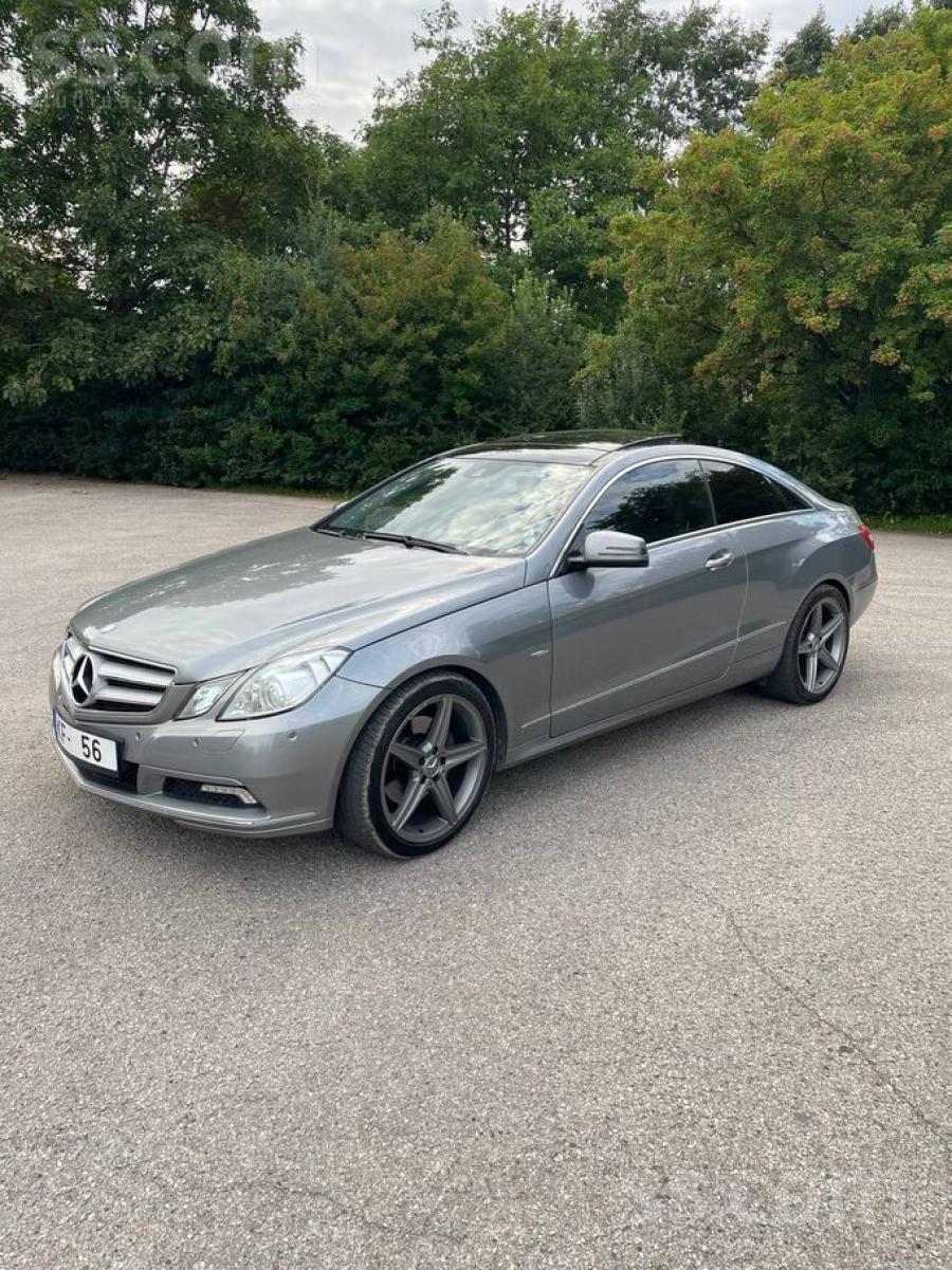Pelēks Mercedes-Benz E 350 2010 Tukums, ar dzinēja tilpumu 3.00 L un nobraukumu 231 tūkst. km par 9500 €, foto 3 vietnē AUTOMOTO.COM.LV