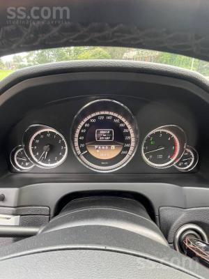 Pelēks Mercedes-Benz E 350 2010 Tukums, ar dzinēja tilpumu 3.00 L un nobraukumu 231 tūkst. km par 9500 €, foto 9 vietnē AUTOMOTO.COM.LV