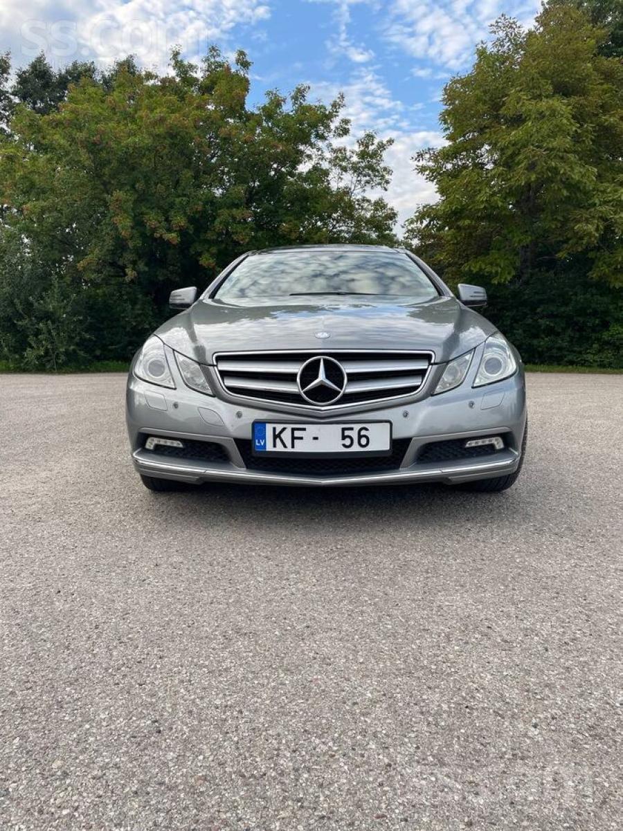 Pelēks Mercedes-Benz E 350 2010 Tukums, ar dzinēja tilpumu 3.00 L un nobraukumu 231 tūkst. km par 9500 €, foto 13 vietnē AUTOMOTO.COM.LV