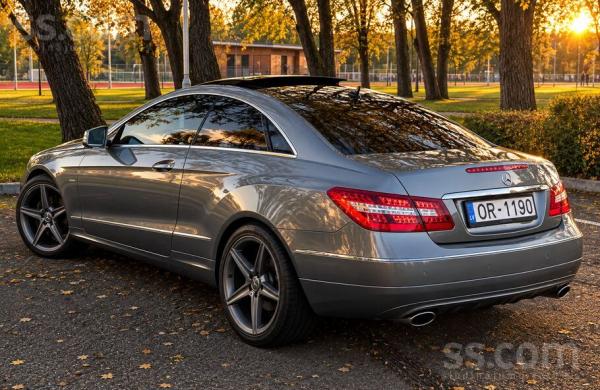 Pelēks Mercedes-Benz E 350 2010 Jelgava, ar dzinēja tilpumu 3.00 L un nobraukumu 234 tūkst. km par 9550 €, foto 4 vietnē AUTOMOTO.COM.LV