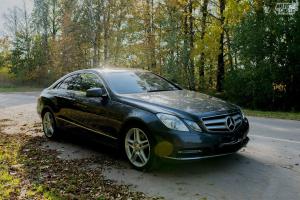 Pelēks Mercedes-Benz E 350 2013 Kauņa, ar dzinēja tilpumu 3.50 L un nobraukumu 185 tūkst. km par 9300 €, foto 7 vietnē AUTOMOTO.COM.LV