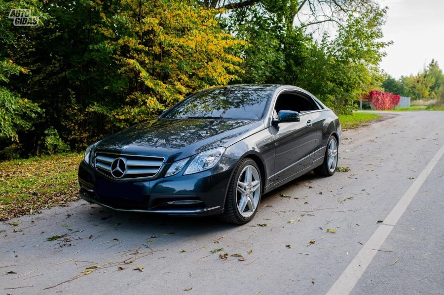 Pelēks Mercedes-Benz E 350 2013 Kauņa, ar dzinēja tilpumu 3.50 L un nobraukumu 185 tūkst. km par 9300 €, foto 8 vietnē AUTOMOTO.COM.LV