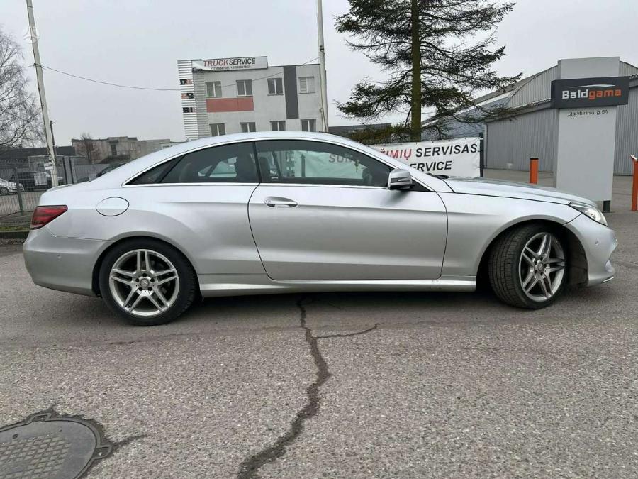 Grey Mercedes-Benz E 350 2014 in Vilkaviskis, with an engine capacity of 3.50 L and mileage of 170 thousand km for 5200 €, photo 8 on AUTOMOTO.COM.LV