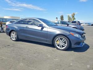 Grey Mercedes-Benz E 350 2014 in Vilnius, with an engine capacity of 3.50 L and mileage of 206 thousand km for 4499 €, photo 3 on AUTOMOTO.COM.LV