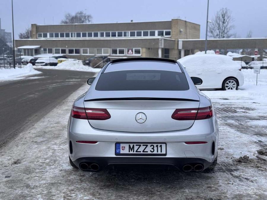 Pelēks Mercedes-Benz E 350 2021 Kauņa, ar dzinēja tilpumu 2.93 L un nobraukumu 136 tūkst. km par 37000 €, foto 4 vietnē AUTOMOTO.COM.LV