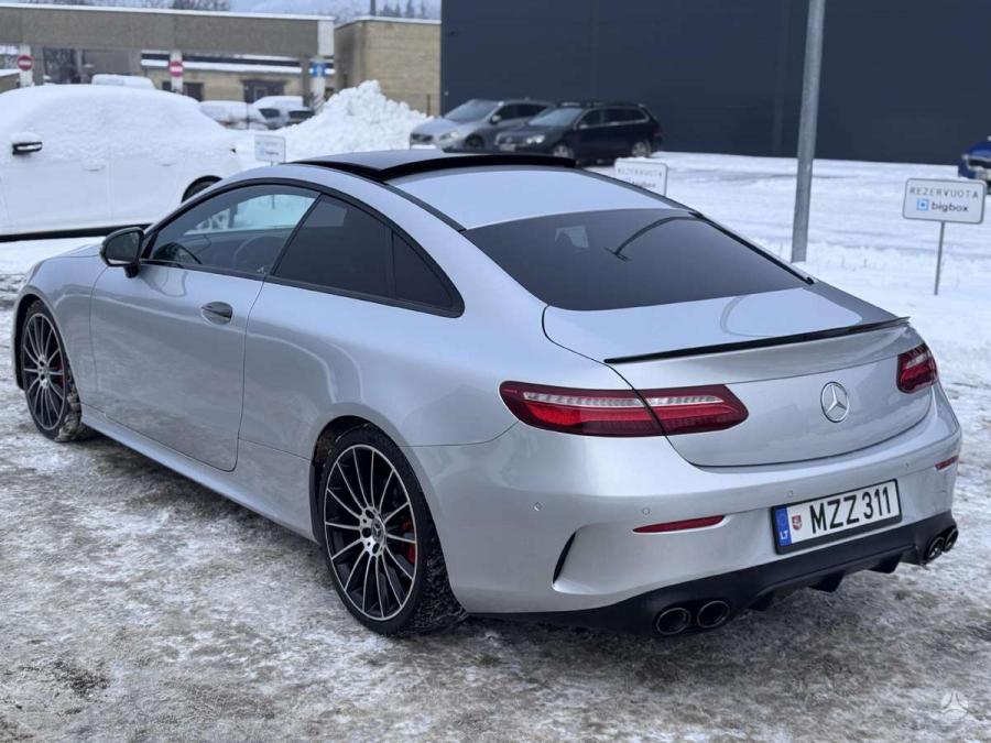 Pelēks Mercedes-Benz E 350 2021 Kauņa, ar dzinēja tilpumu 2.93 L un nobraukumu 136 tūkst. km par 37000 €, foto 5 vietnē AUTOMOTO.COM.LV
