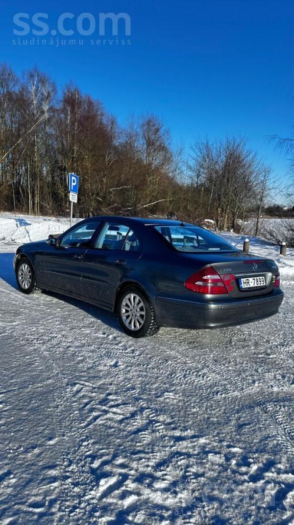 Grey Mercedes-Benz E 350 2005 in Ogre, with an engine capacity of 3.50 L and mileage of 133 thousand km for 5500 €, photo 3 on AUTOMOTO.COM.LV