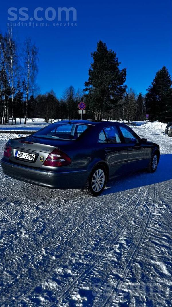 Grey Mercedes-Benz E 350 2005 in Ogre, with an engine capacity of 3.50 L and mileage of 133 thousand km for 5500 €, photo 4 on AUTOMOTO.COM.LV