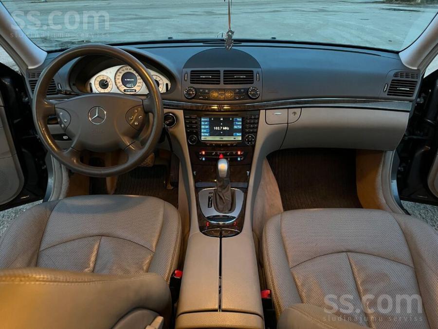 Серый Мерседес E 350 2005 в Огре, объемом двигателя 3.50 л и пробегом 133 тыс. км за 5500 €, фото 6 на AUTOMOTO.COM.LV