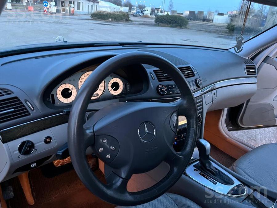 Серый Мерседес E 350 2005 в Огре, объемом двигателя 3.50 л и пробегом 133 тыс. км за 5500 €, фото 14 на AUTOMOTO.COM.LV