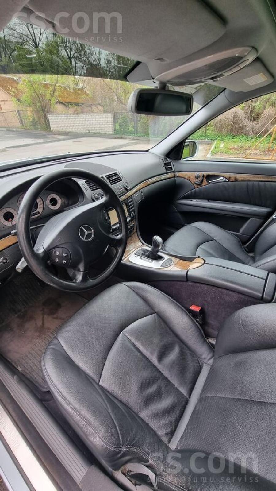 Pelēks Mercedes-Benz E 350 2005 Rīga, ar dzinēja tilpumu 3.50 L un nobraukumu 236 tūkst. km par 5200 €, foto 11 vietnē AUTOMOTO.COM.LV