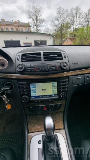 Pelēks Mercedes-Benz E 350 2005 Rīga, ar dzinēja tilpumu 3.50 L un nobraukumu 236 tūkst. km par 5200 €, foto 12 vietnē AUTOMOTO.COM.LV