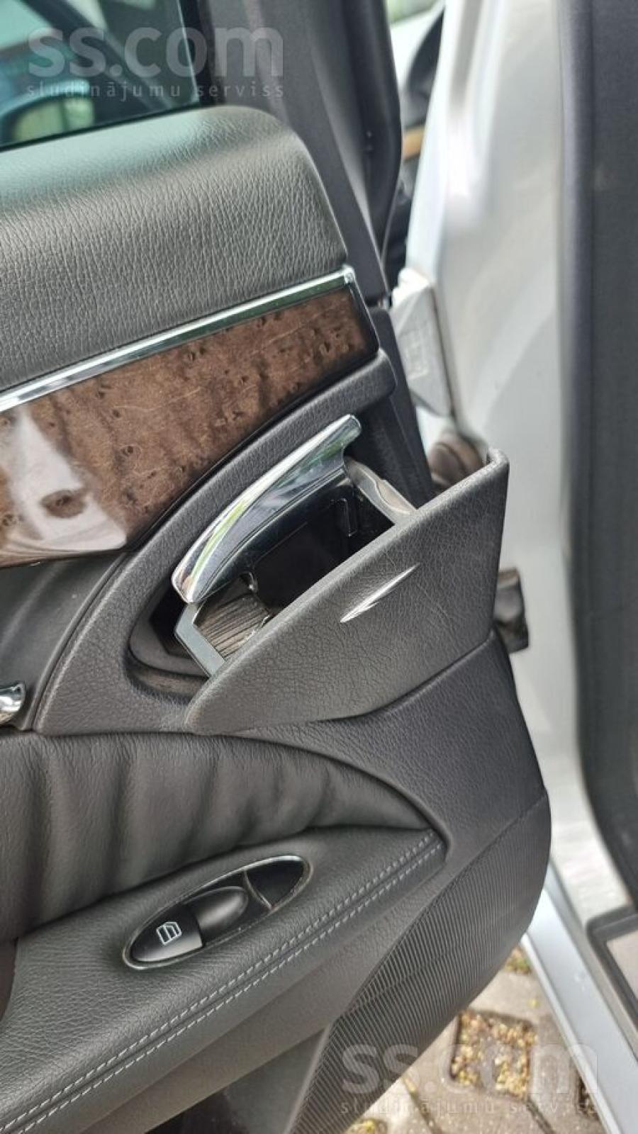Pelēks Mercedes-Benz E 350 2005 Rīga, ar dzinēja tilpumu 3.50 L un nobraukumu 236 tūkst. km par 5200 €, foto 19 vietnē AUTOMOTO.COM.LV