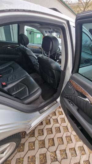 Pelēks Mercedes-Benz E 350 2005 Rīga, ar dzinēja tilpumu 3.50 L un nobraukumu 236 tūkst. km par 5200 €, foto 23 vietnē AUTOMOTO.COM.LV