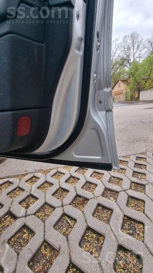 Pelēks Mercedes-Benz E 350 2005 Rīga, ar dzinēja tilpumu 3.50 L un nobraukumu 236 tūkst. km par 5200 €, foto 25 vietnē AUTOMOTO.COM.LV