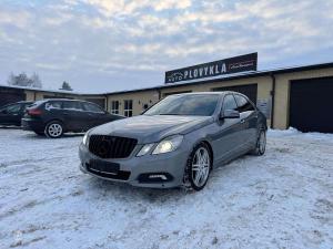 Grey Mercedes-Benz E 350 2009 in Utena, with an engine capacity of 2.99 L and mileage of 302 thousand km for 5850 €, photo 14 on AUTOMOTO.COM.LV