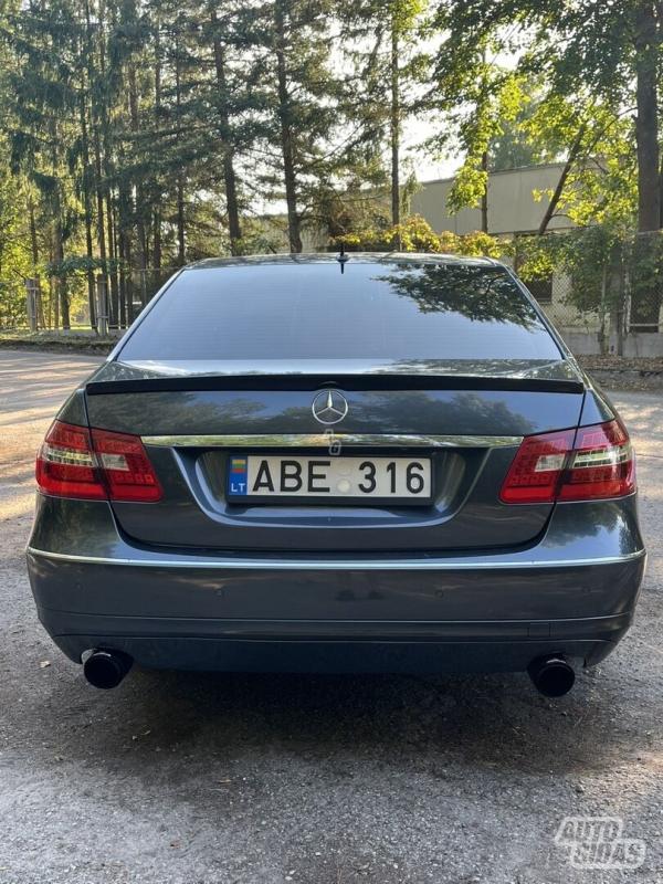 Pelēks Mercedes-Benz E 350 2009 Elektrėnai, ar dzinēja tilpumu 3.00 L un nobraukumu 289 tūkst. km par 7500 €, foto 3 vietnē AUTOMOTO.COM.LV