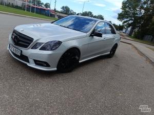 Pelēks Mercedes-Benz E 350 2009 Jonava, ar dzinēja tilpumu 3.50 L un nobraukumu 323 tūkst. km par 7200 €, foto  vietnē AUTOMOTO.COM.LV