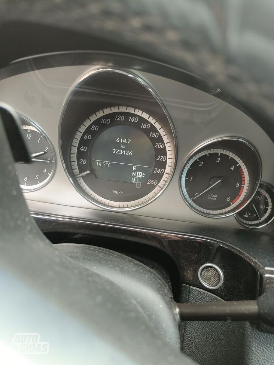 Grey Mercedes-Benz E 350 2009 in Jonava, with an engine capacity of 3.50 L and mileage of 323 thousand km for 7200 €, photo 10 on AUTOMOTO.COM.LV