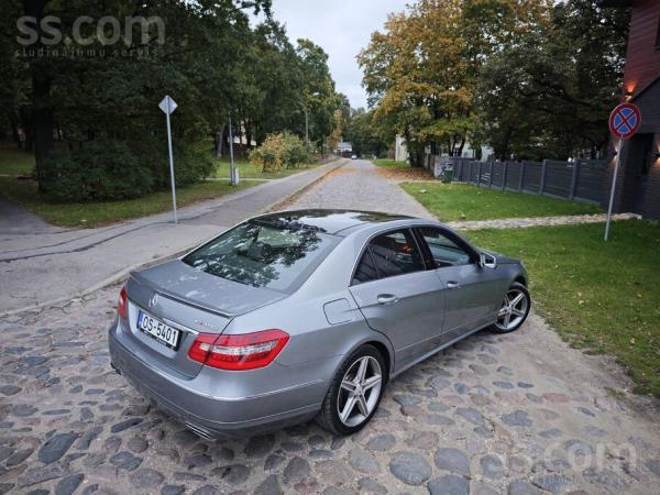 Pelēks Mercedes-Benz E 350 2009 Rīga, ar dzinēja tilpumu 3.50 L un nobraukumu 343 tūkst. km par 7900 €, foto 11 vietnē AUTOMOTO.COM.LV