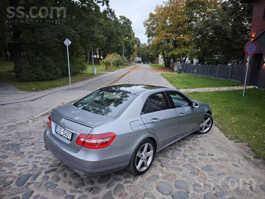 Grey Mercedes-Benz E 350 2009 in Riga, with an engine capacity of 3.50 L and mileage of 343 thousand km for 7900 €, photo 11 on AUTOMOTO.COM.LV