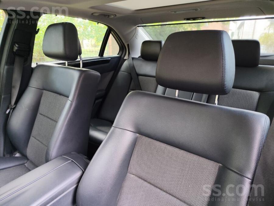 Grey Mercedes-Benz E 350 2009 in Riga, with an engine capacity of 3.50 L and mileage of 343 thousand km for 7900 €, photo 18 on AUTOMOTO.COM.LV
