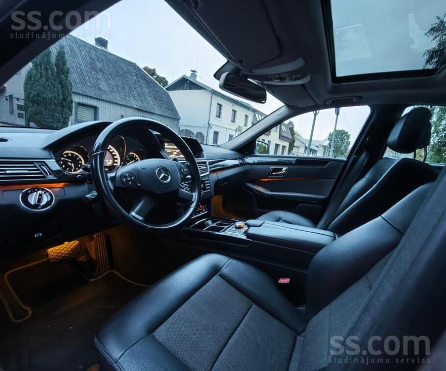 Grey Mercedes-Benz E 350 2009 in Riga, with an engine capacity of 3.50 L and mileage of 343 thousand km for 7900 €, photo 23 on AUTOMOTO.COM.LV