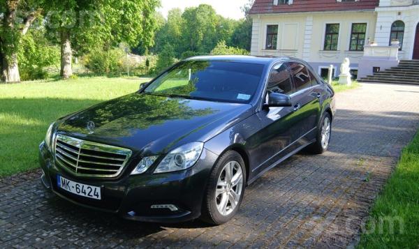 Grey Mercedes-Benz E 350 2010 in Daugavpils, with an engine capacity of 3.00 L and mileage of 248 thousand km for 9555 €, photo 2 on AUTOMOTO.COM.LV