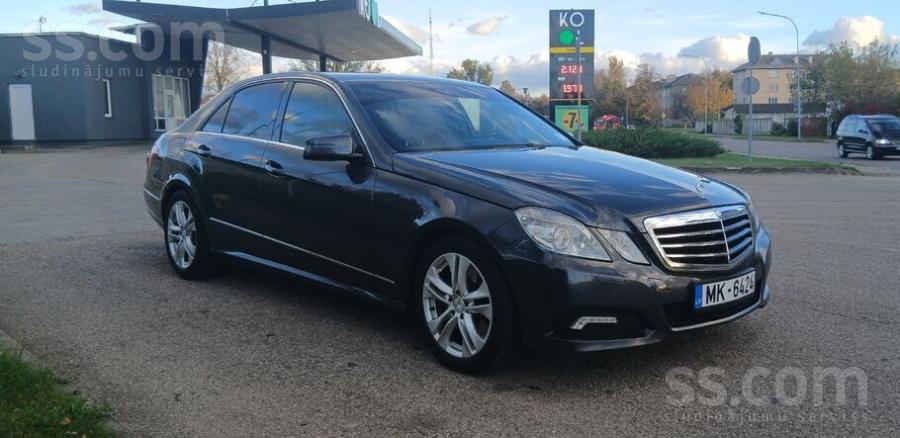 Pelēks Mercedes-Benz E 350 2010 Daugavpils, ar dzinēja tilpumu 3.00 L un nobraukumu 255 tūkst. km par 9150 €, foto 3 vietnē AUTOMOTO.COM.LV