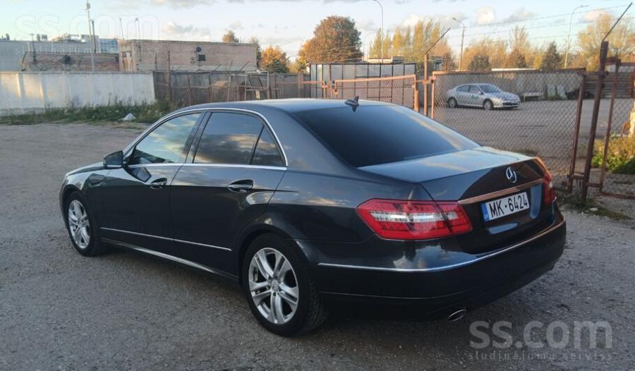 Pelēks Mercedes-Benz E 350 2010 Daugavpils, ar dzinēja tilpumu 3.00 L un nobraukumu 255 tūkst. km par 9150 €, foto 8 vietnē AUTOMOTO.COM.LV