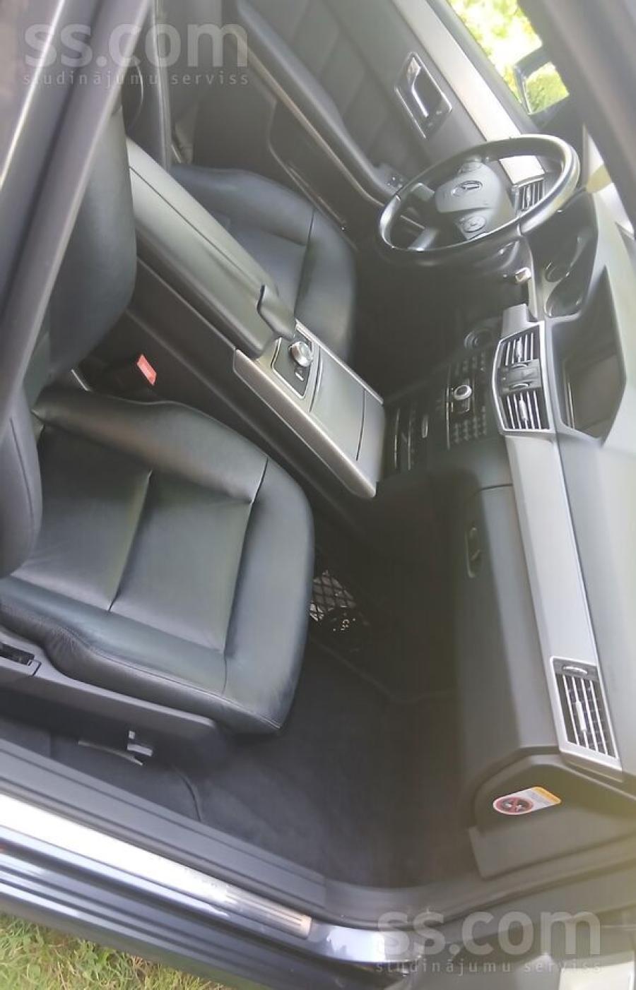 Pelēks Mercedes-Benz E 350 2010 Daugavpils, ar dzinēja tilpumu 3.00 L un nobraukumu 255 tūkst. km par 9150 €, foto 14 vietnē AUTOMOTO.COM.LV