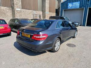 Pelēks Mercedes-Benz E 350 2010 Kauņa, ar dzinēja tilpumu 2.99 L un nobraukumu 173 tūkst. km par 4550 €, foto 5 vietnē AUTOMOTO.COM.LV