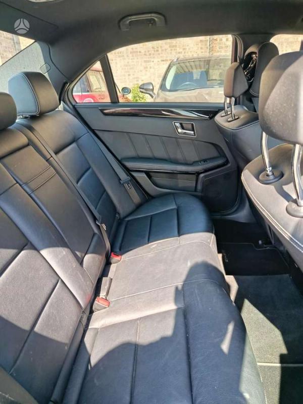 Pelēks Mercedes-Benz E 350 2010 Kauņa, ar dzinēja tilpumu 2.99 L un nobraukumu 173 tūkst. km par 4550 €, foto 10 vietnē AUTOMOTO.COM.LV