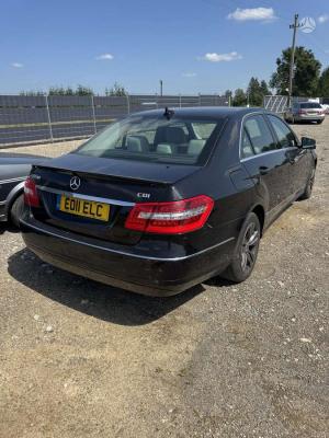 Pelēks Mercedes-Benz E 350 2010 Kauņa, ar dzinēja tilpumu 2.20 L un nobraukumu 232 tūkst. km par 3100 €, foto 3 vietnē AUTOMOTO.COM.LV