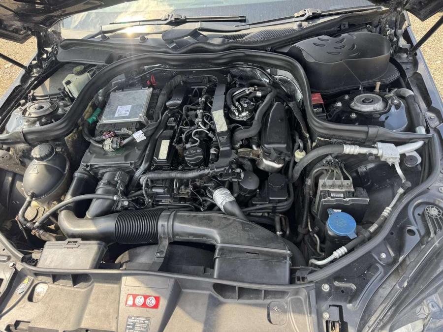 Pelēks Mercedes-Benz E 350 2010 Kauņa, ar dzinēja tilpumu 2.20 L un nobraukumu 232 tūkst. km par 3100 €, foto 4 vietnē AUTOMOTO.COM.LV