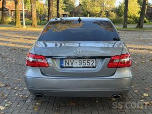 Pelēks Mercedes-Benz E 350 2010 Rēzekne, ar dzinēja tilpumu 3.00 L un nobraukumu 317 tūkst. km par 7500 €, foto 7 vietnē AUTOMOTO.COM.LV