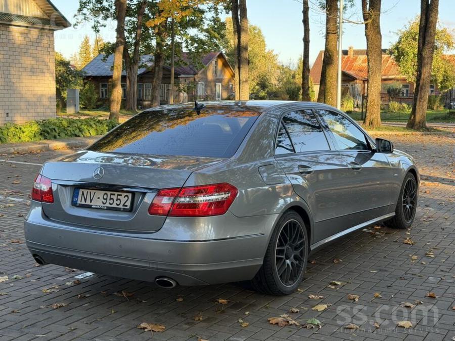 Pelēks Mercedes-Benz E 350 2010 Rēzekne, ar dzinēja tilpumu 3.00 L un nobraukumu 317 tūkst. km par 7500 €, foto 8 vietnē AUTOMOTO.COM.LV