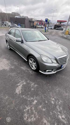 Grey Mercedes-Benz E 350 2010 in Vilnius, with an engine capacity of 3.50 L and mileage of 390 thousand km for 6200 €, photo 3 on AUTOMOTO.COM.LV